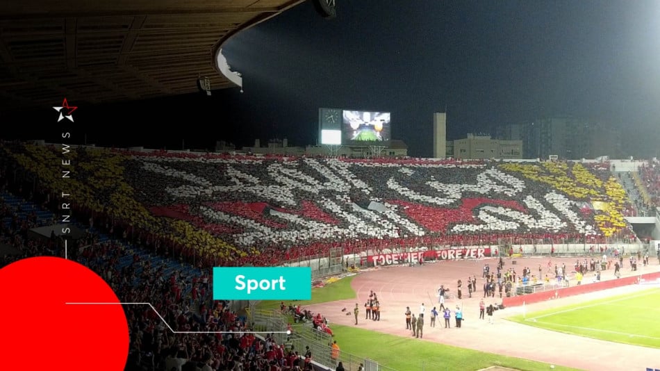 Wydad-RS Berkane : le joli tifo des supporters du WAC | SNRT News