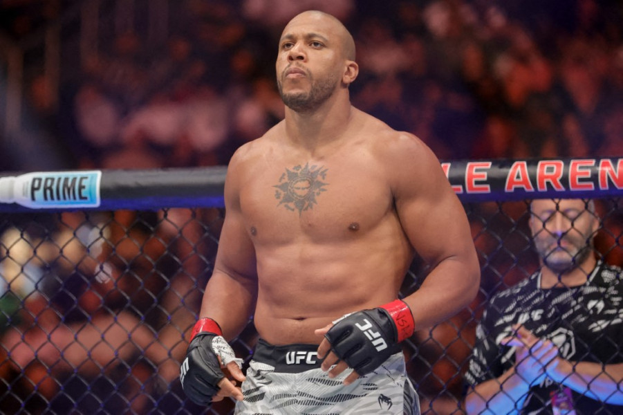 MMA: le Français Ciryl Gane combattra Alex Pereira le 14 juin à la ...